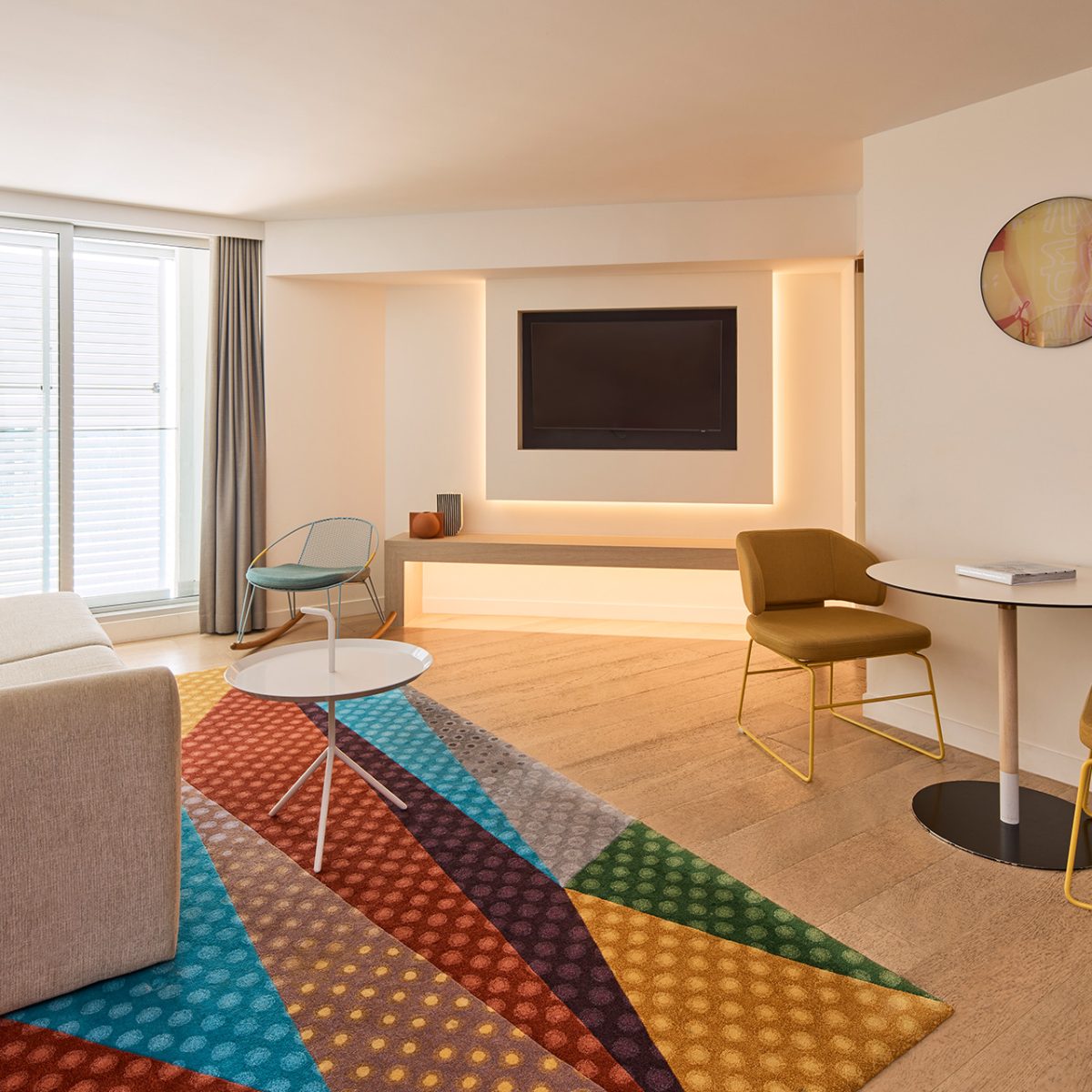 Bondi Beach Hotel & Accommodation | QT Bondi | Free WiFi